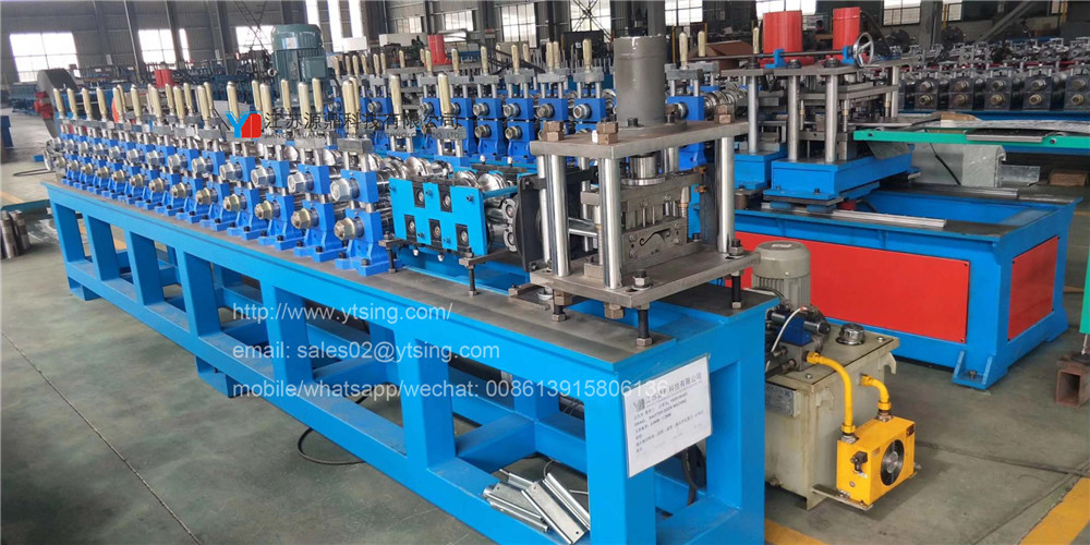 Steel Galvanized Rolling Door Roll Forming Machine/Roll-up Door Slat Making Machine Roller ...